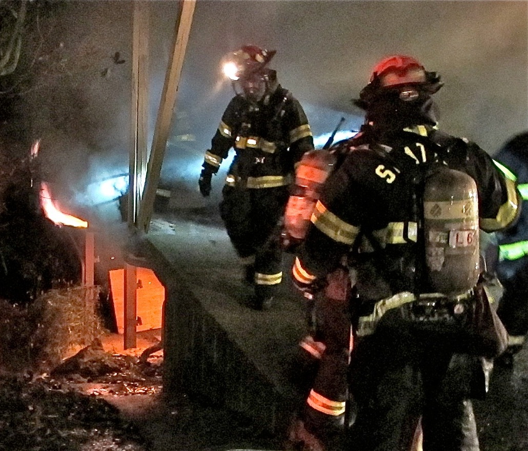 Spectacular Blaze Destroys Abandoned Home – NW Fire Blog